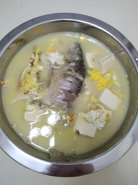 鲤鱼炖豆腐怎么做好吃_鲤鱼炖豆腐的家常做法-第2张图片-山城妙识 鲤鱼炖豆腐怎么做好吃_鲤鱼炖豆腐的家常做法-第2张图片-山城妙识