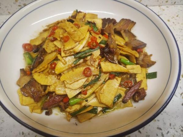 冬笋怎么炒好吃_冬笋炒之前要焯水吗-第3张图片-山城妙识