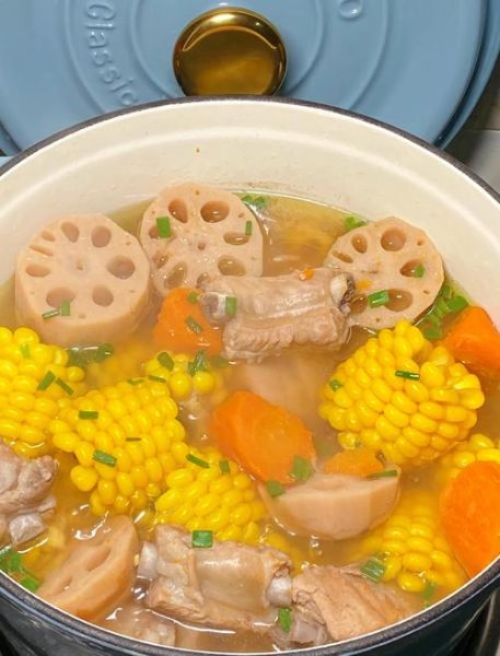 莲藕玉米排骨汤怎么做_莲藕玉米排骨汤的做法步骤-第3张图片-山城妙识 莲藕玉米排骨汤怎么做_莲藕玉米排骨汤的做法步骤-第3张图片-山城妙识