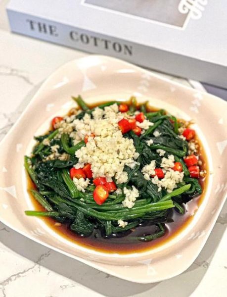 菠菜怎么炒不涩_菠菜焯水几分钟-第1张图片-山城妙识