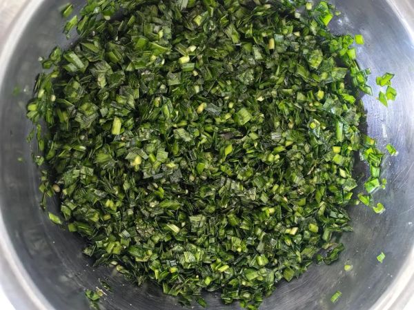 香菜饺子素馅怎么做_素馅饺子香菜放多少-第3张图片-山城妙识