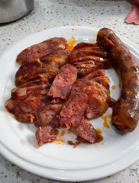 麻辣香肠怎么吃_麻辣香肠怎么做好吃-第1张图片-山城妙识