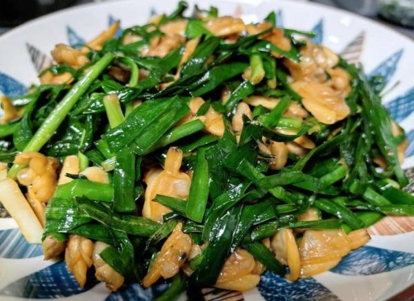 韭菜炒肉怎么做才好吃_韭菜炒肉用哪块肉最嫩-第3张图片-山城妙识