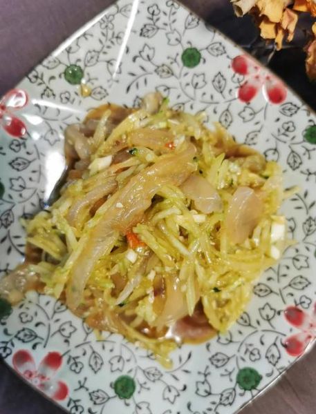 黄瓜凉拌海蜇皮怎么做_海蜇皮要不要焯水-第1张图片-山城妙识