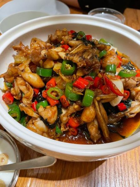 牛蛙怎么做好吃_牛蛙的做法图片步骤详解-第1张图片-山城妙识