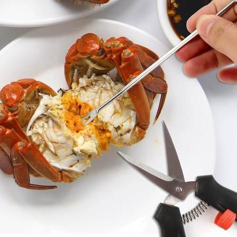 剥螃蟹技巧视频教程_如何完整取出蟹黄-第3张图片-山城妙识