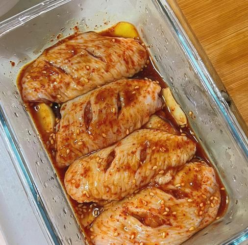 烤鸡翅怎么腌制才入味_烤箱温度和时间怎么掌握-第1张图片-山城妙识