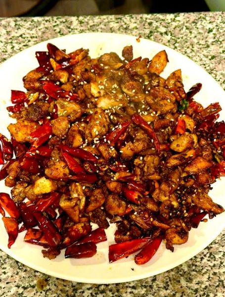 炒辣子鸡怎么炒才好吃_家常辣子鸡做法视频-第1张图片-山城妙识 炒辣子鸡怎么炒才好吃_家常辣子鸡做法视频-第1张图片-山城妙识