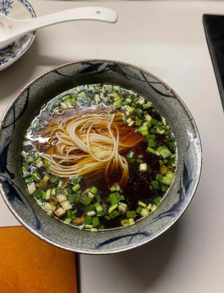 扬州阳春面怎么做_正宗配方揭秘-第3张图片-山城妙识 扬州阳春面怎么做_正宗配方揭秘-第3张图片-山城妙识