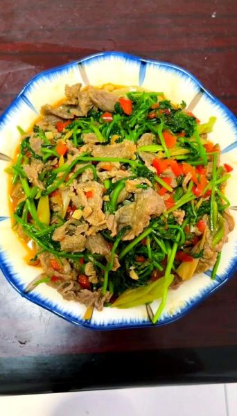 香菜牛肉怎么做_香菜牛肉需要焯水吗-第3张图片-山城妙识