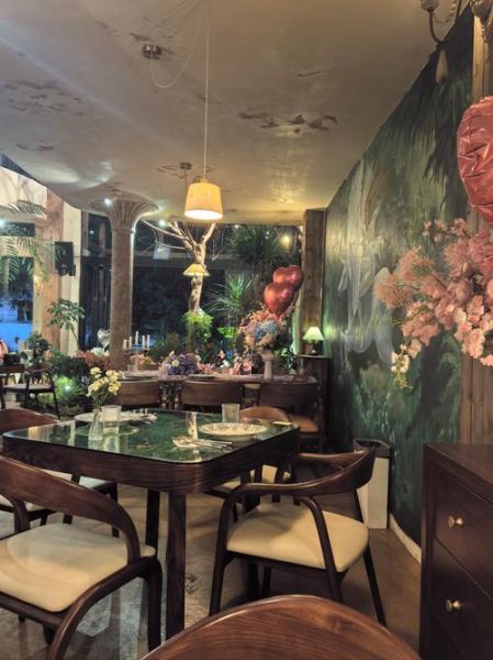 餐厅如何设计才能吸引顾客_餐厅设计需要注意哪些细节-第1张图片-山城妙识 餐厅如何设计才能吸引顾客_餐厅设计需要注意哪些细节-第1张图片-山城妙识