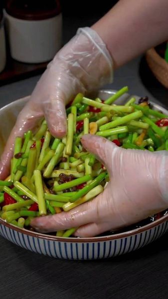 新蒜薹怎么腌制_新蒜薹腌制方法-第2张图片-山城妙识 新蒜薹怎么腌制_新蒜薹腌制方法-第2张图片-山城妙识