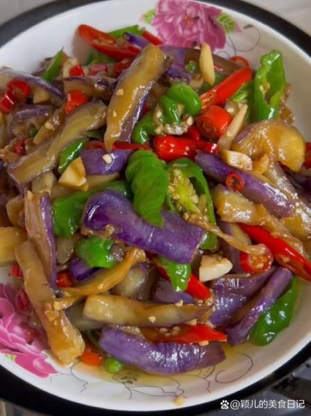 炒茄子怎么炒才不吸油_家常茄子做法不用炸-第3张图片-山城妙识 炒茄子怎么炒才不吸油_家常茄子做法不用炸-第3张图片-山城妙识