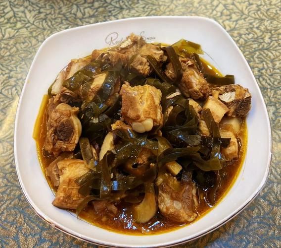 红烧海带排骨怎么做_海带排骨要不要焯水-第2张图片-山城妙识 红烧海带排骨怎么做_海带排骨要不要焯水-第2张图片-山城妙识