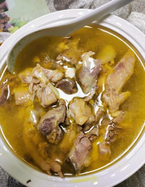 鸡炖汤放什么一起炖_鸡炖汤放什么食材最鲜-第1张图片-山城妙识 鸡炖汤放什么一起炖_鸡炖汤放什么食材最鲜-第1张图片-山城妙识