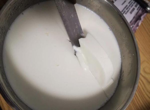 如何用纯牛奶自制酸奶_自制酸奶失败原因-第3张图片-山城妙识