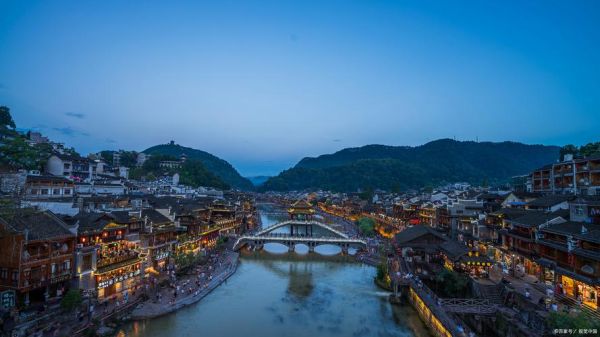 湖南旅游必去景点有哪些_张家界凤凰古城怎么玩-第2张图片-山城妙识