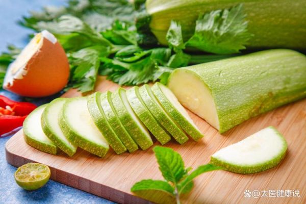 西葫芦有毒是真的吗_吃西葫芦会中毒吗-第1张图片-山城妙识 西葫芦有毒是真的吗_吃西葫芦会中毒吗-第1张图片-山城妙识