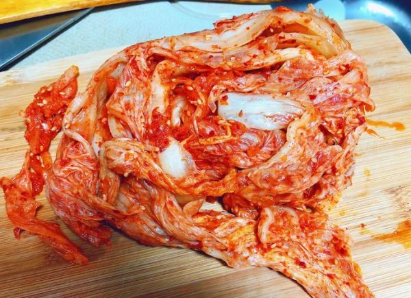 辣白菜炒年糕怎么做_辣白菜炒年糕热量高吗-第3张图片-山城妙识