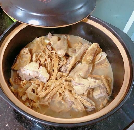 笋干老鸭煲的做法窍门_老鸭煲怎么炖才不腥-第3张图片-山城妙识