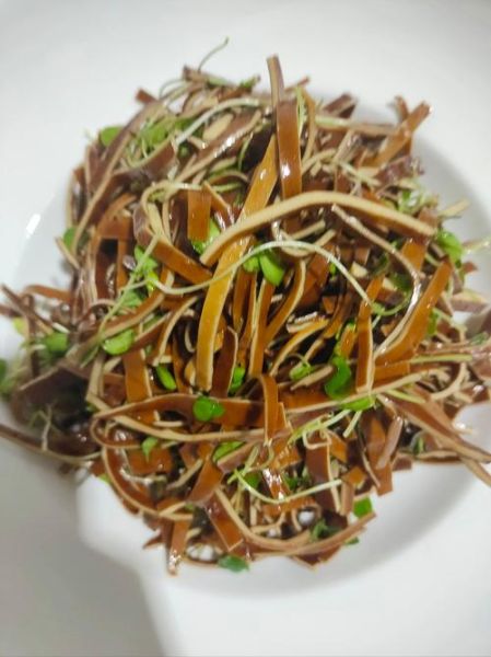 香椿芽怎么腌制最好吃_香椿芽腌制方法大全-第1张图片-山城妙识