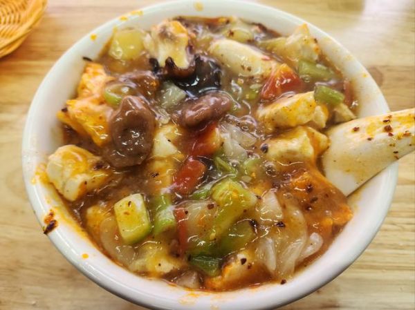 肉丸胡辣汤的做法_肉丸胡辣汤的配料窍门-第1张图片-山城妙识