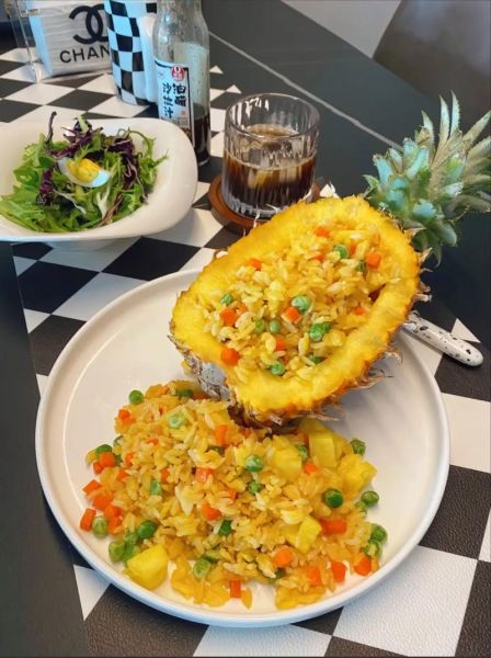 菠萝饭图片高清_菠萝饭怎么做才好看-第2张图片-山城妙识