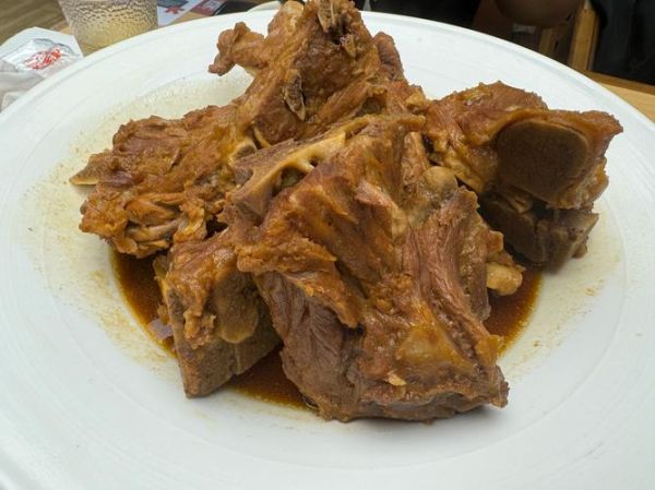 酱骨架是哪里的骨头_猪骨部位详解-第2张图片-山城妙识