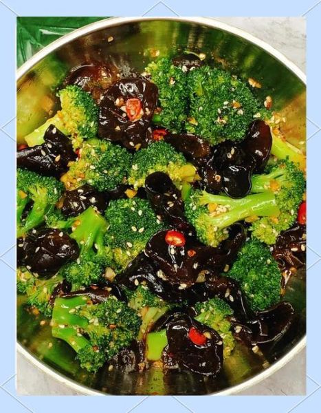 西兰花凉拌怎么做_西兰花凉拌菜的做法大全-第1张图片-山城妙识