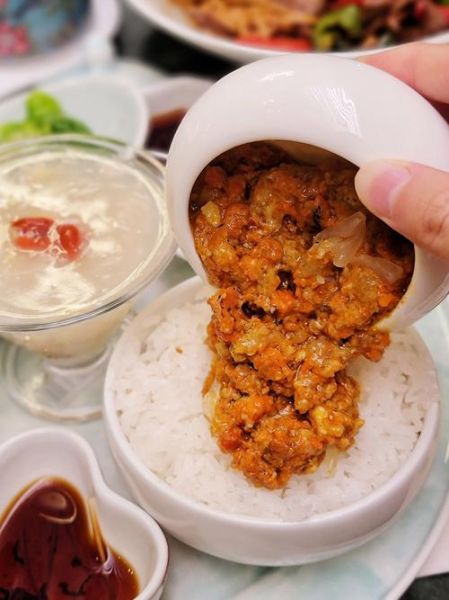 秃黄油拌饭怎么做_正宗秃黄油拌饭做法-第2张图片-山城妙识 秃黄油拌饭怎么做_正宗秃黄油拌饭做法-第2张图片-山城妙识