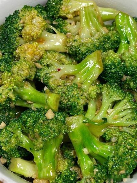 润肠通便的食物蔬菜有哪些_便秘吃什么蔬菜最快排便-第1张图片-山城妙识