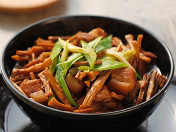 笋干炒肉是什么菜_笋干炒肉怎么做才好吃-第3张图片-山城妙识