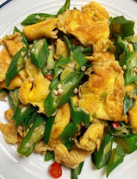 鸡蛋炒秋葵怎么做_秋葵炒蛋要不要焯水-第1张图片-山城妙识