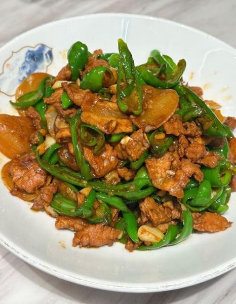 湖南椒炒肉怎么炒好吃_湖南小炒肉做法窍门-第2张图片-山城妙识