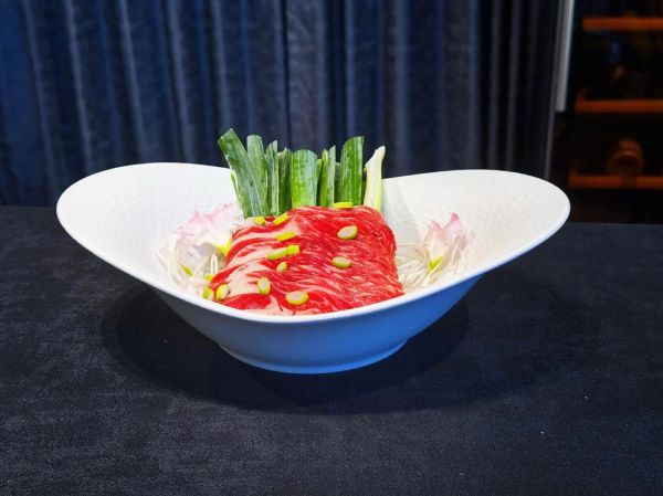 高档火锅菜品如何摆盘_火锅摆盘技巧有哪些-第1张图片-山城妙识 高档火锅菜品如何摆盘_火锅摆盘技巧有哪些-第1张图片-山城妙识