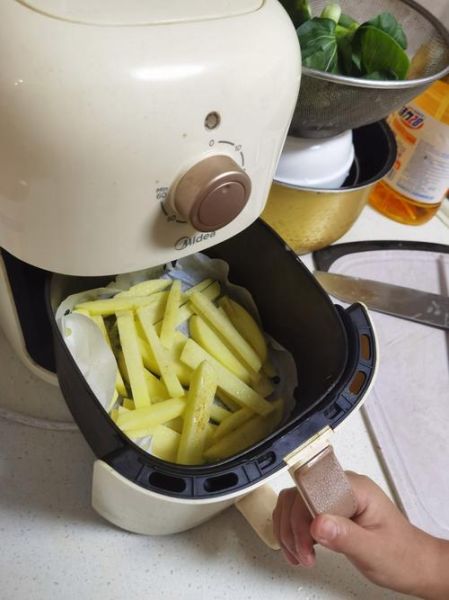 炸薯条怎么做_家庭自制薯条步骤-第3张图片-山城妙识