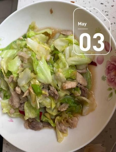 甘蓝炒肉怎么做_甘蓝炒肉用哪个部位肉-第2张图片-山城妙识 甘蓝炒肉怎么做_甘蓝炒肉用哪个部位肉-第2张图片-山城妙识