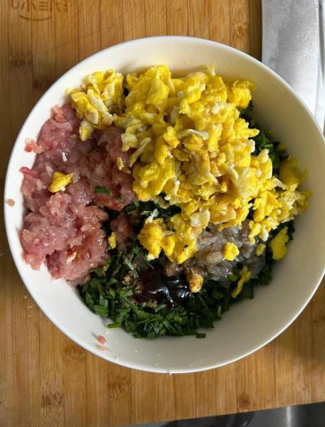 三鲜馅儿水饺怎么调馅_三鲜馅儿水饺的家常做法-第3张图片-山城妙识