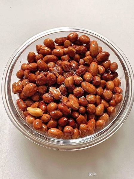 炒花生米怎么炒才脆香_炒花生米不糊的秘诀-第1张图片-山城妙识 炒花生米怎么炒才脆香_炒花生米不糊的秘诀-第1张图片-山城妙识