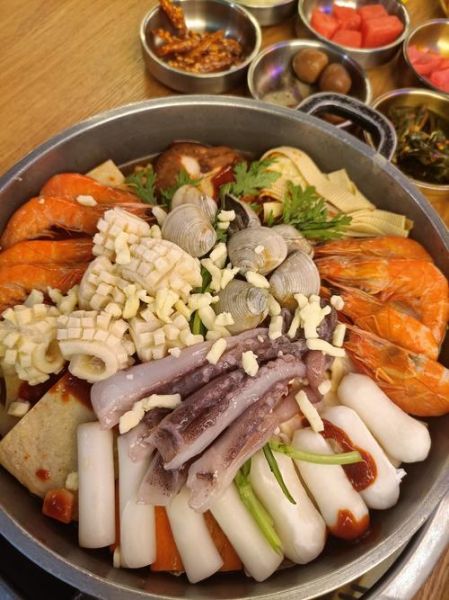 韩式年糕火锅怎么做_年糕火锅需要哪些食材-第1张图片-山城妙识