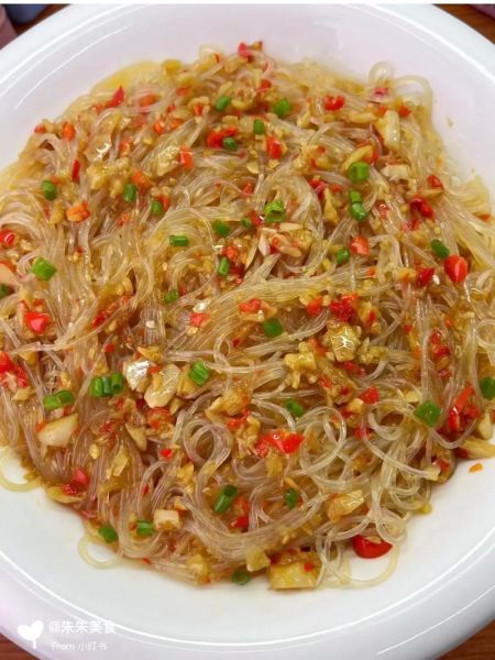 蒜蓉粉丝怎么做_蒜蓉粉丝蒸多久-第2张图片-山城妙识 蒜蓉粉丝怎么做_蒜蓉粉丝蒸多久-第2张图片-山城妙识