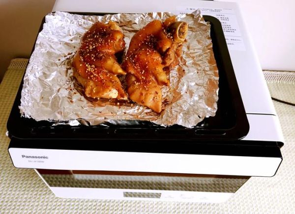 烤猪蹄的做法_电烤箱温度时间怎么设置-第2张图片-山城妙识