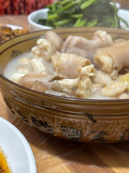 羊蹄汤的做法大全_羊蹄汤怎么炖不腥-第1张图片-山城妙识