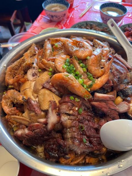 广东大盆菜怎么做_正宗大盆菜配料有哪些-第2张图片-山城妙识