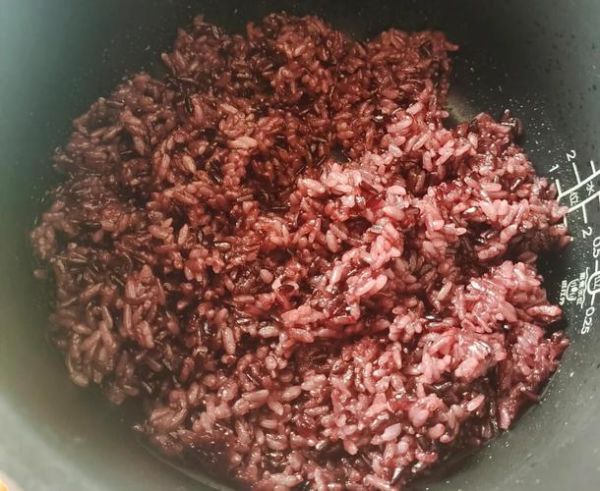 紫米饭怎么煮_紫米饭的做法步骤-第2张图片-山城妙识