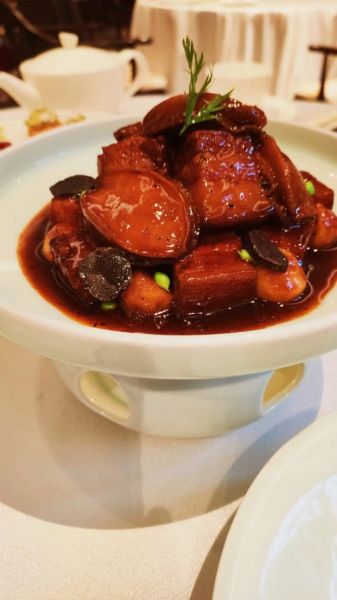 鲍鱼红烧肉怎么做好吃又简单_新手零失败做法-第1张图片-山城妙识 鲍鱼红烧肉怎么做好吃又简单_新手零失败做法-第1张图片-山城妙识