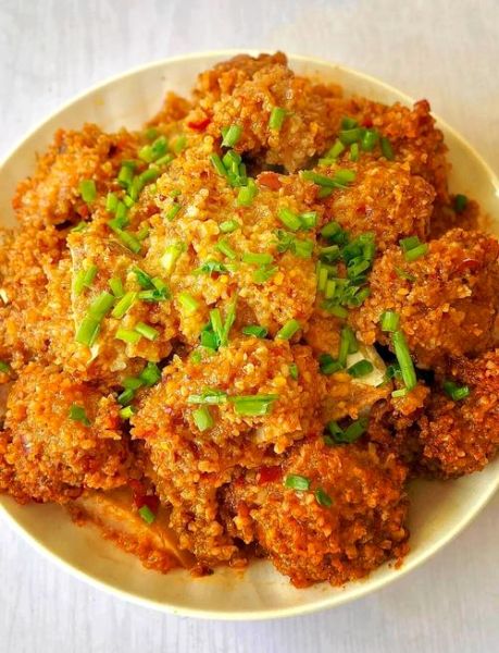 土豆粉蒸排骨怎么做_蒸多久才软烂-第1张图片-山城妙识