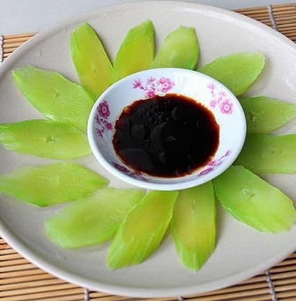 莴笋不焯水可以直接炒吗_莴笋炒前要不要焯水-第3张图片-山城妙识