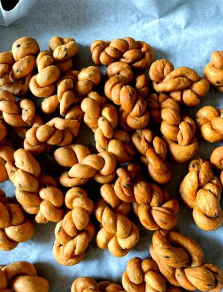 麻花怎么做才酥脆_麻花配方大全-第1张图片-山城妙识