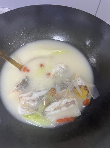 鱼翅的做法家常_清汤怎么做才鲜-第3张图片-山城妙识 鱼翅的做法家常_清汤怎么做才鲜-第3张图片-山城妙识